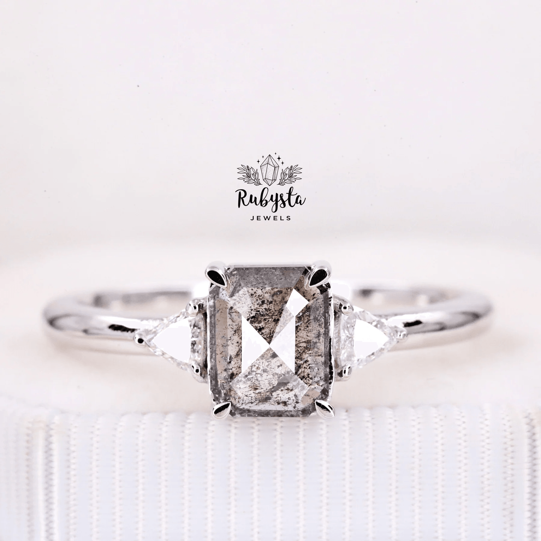 The Future of Diamond Rings: Innovative Designs and Trends – Rubysta